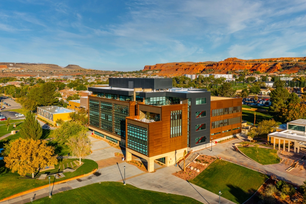 Pathway to Bachelor of Science in Management & Data Science at Utah ...