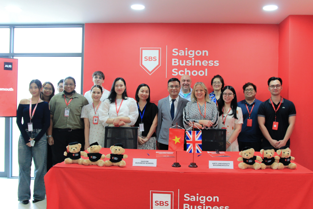 Memorandum Of Understanding Signing Ceremony Between Saigon Business ...